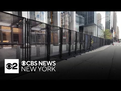 Security fencing goes up around 9/11 Memorial & Museum