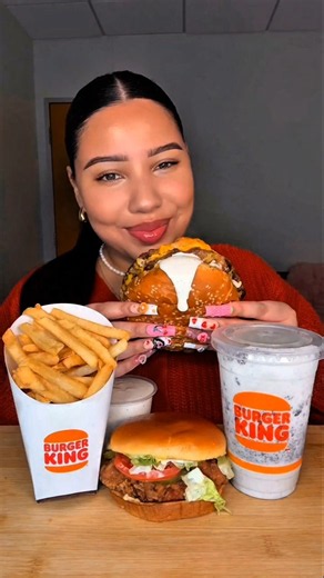 This Burger King Feast Was a Whole New Level of Delicious! 😳🍔🍟🤤#burgerking #asmr#mukbang