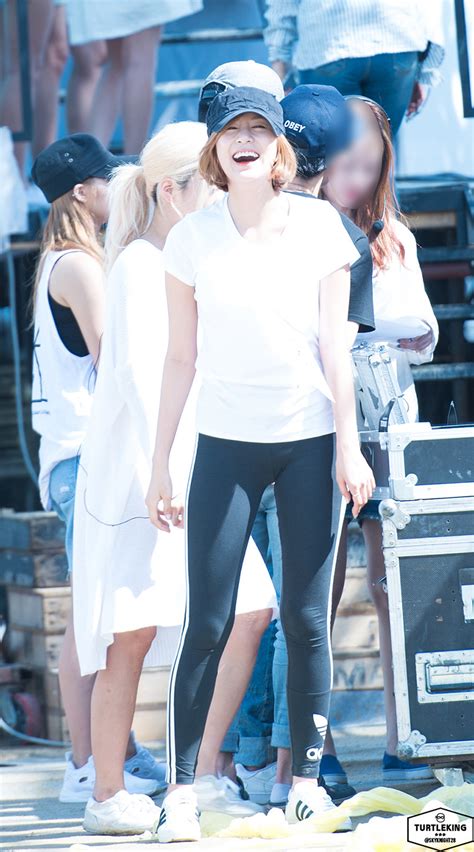 에이핑크 오하영 레깅스핏