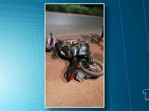 G1 Motociclista Morre Após Bater Em ônibus Na Av Fernando Guilhon