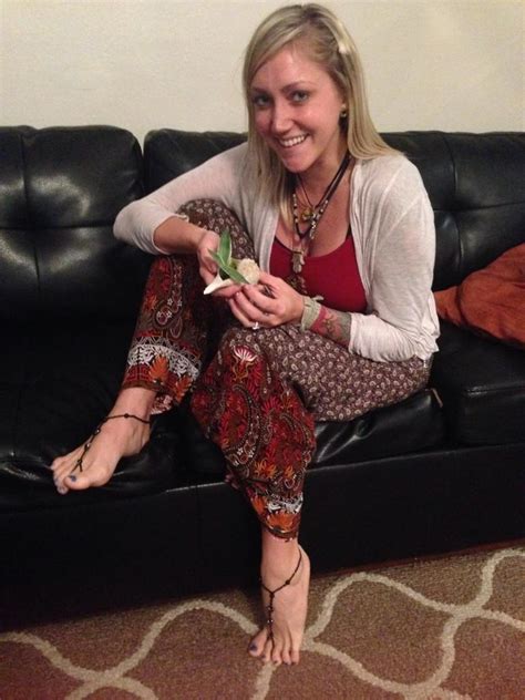 Taylor Razs Feet I Piedi Di Taylor Raz Celebrities Feet Hot 2022