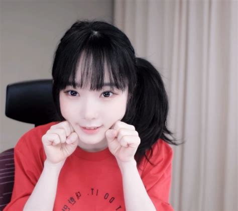 아프리카에서 제일 귀여운 여캠 여캠짤방 미니 갤러리