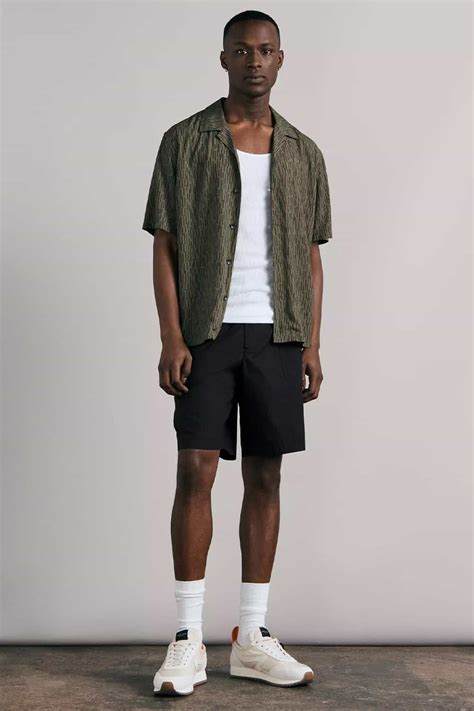 Streetwear Outfits For Men How To Nail The Streetwear Aesthetic