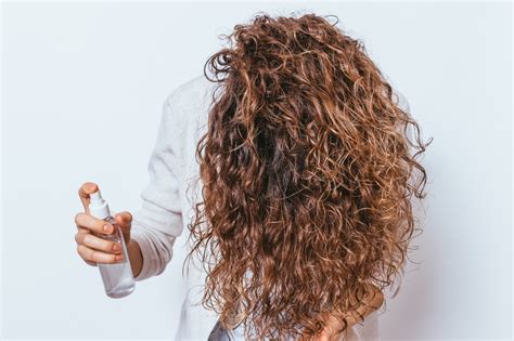 Beachy Style 6 Ways To Achieve Salty Beach Waves At Home