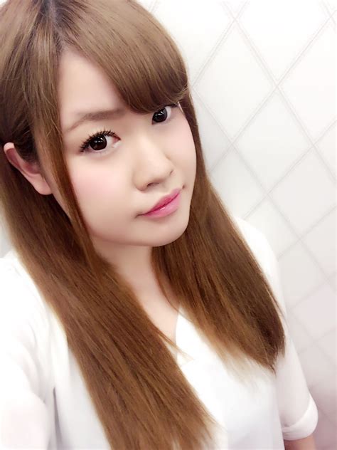 西村ニーナmomomi屋一日店長のチケット情報・予約・購入・販売｜ライヴポケット