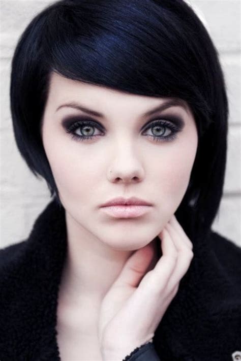 Melissa Clarke Short Hair