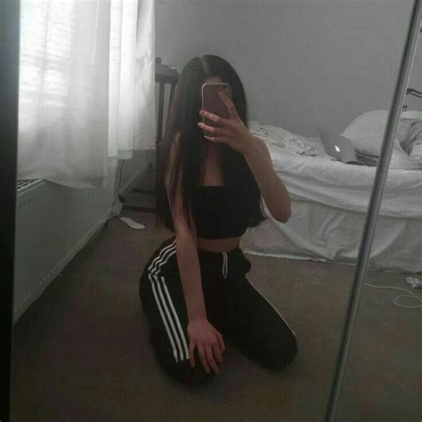 Pin En Mirror Selfie