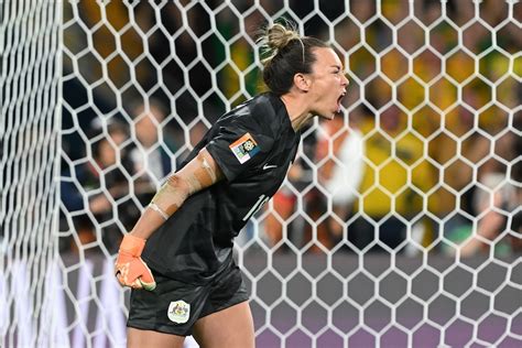 Matildas Prevail In 7 6 Against France In Dramatic Penalty Shootout To