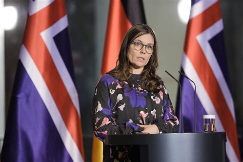 Women In Iceland Including The Prime Minister Go On Strike For Equal