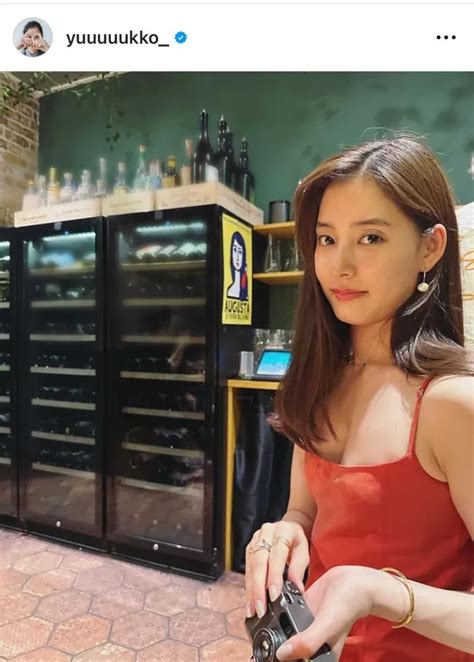 画像・写真 新木優子、舌ペロにメロメロ…生肩あらわなはだけたナイトウエア姿に「こりゃヤバいぜ」「最強」と反響 40 70 Webザテレビジョン