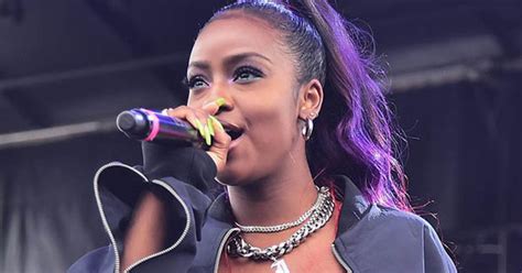billboard hot 100 in pictures racy randb singer rocks in a completely