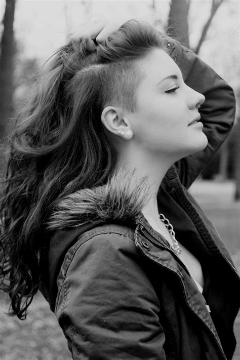 Perfect Sidecuts Undercut Long Hair Half Shaved Hair Shaved Side