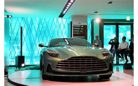 世界初の“スーパーツアラー”、アストンマーティン Db12 がデビュー レスポンス（response Jp）