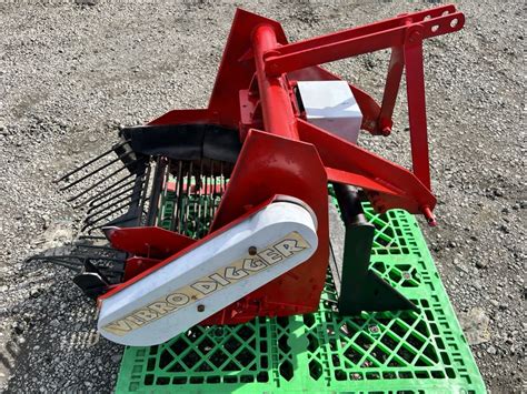 【傷や汚れあり】 福岡～ ニプロ堀取機 芋堀機 球根 こんにゃく玉 トラクター作業機 の落札情報詳細 ヤフオク落札価格情報 オークフリー
