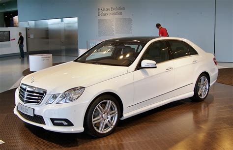 Mercedes Benz W212 Review Lengkap Dan Harga Ada Disini Mobilman