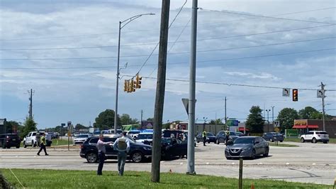 One Person Is Arrested After A Chase In Madison Results In A Wreck That