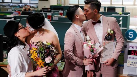 Taiwan Celebrates Same Sex Marriages After Becoming First Country In