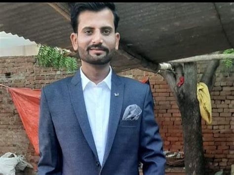 Gwalior Nikki Missing Case Nitin Yadav Body Found Hanging In Bus बस