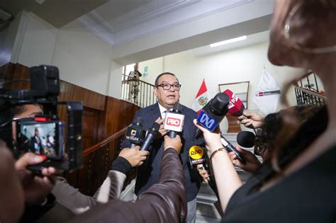 Otárola Reafirma Compromiso Del Gobierno Para Garantizar El Derecho A