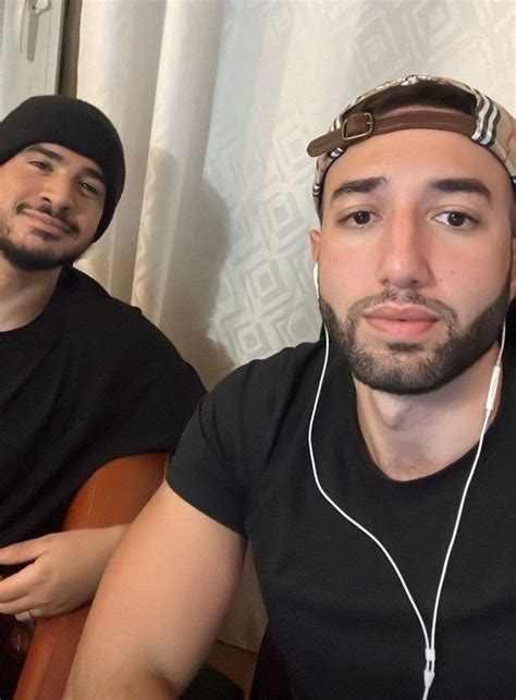 Épinglé Par Wagg Sur Les Goats Youtubeur Francais Homme Rapide