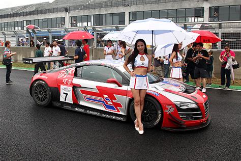雙座f1震撼登場，大鵬灣國際賽車場揭幕啟用 U Car F1．賽車