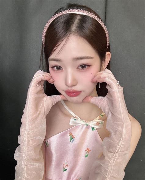 Kpop Girl Groups Kpop Girls Pink Princess Kpop Aesthetic Aesthetic