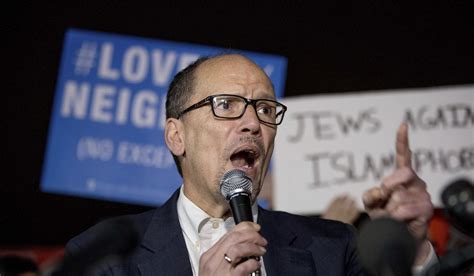 Dnc Files Lawsuit Alleging Trump Campaign Russia Conspired To