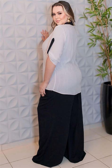 Camisa Plus Size Bicolor Decote V Preta Vk Moda Plus Size