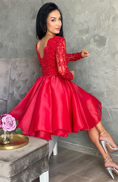 Rochie Rosie Eleganta Midi Ideala Pentru Evenimente Importante