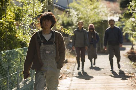 神木隆之介and門脇麦主演『太陽』、冬の山奥で撮影された場面写真とポスター公開｜real Sound｜リアルサウンド 映画部