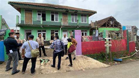Kemenag Salurkan Bantuan Rp13 2 Miliar Untuk Madrasah Terdampak Gempa