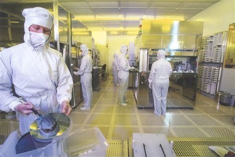 keep your semiconductor cleanroom running at peak performance formaspace