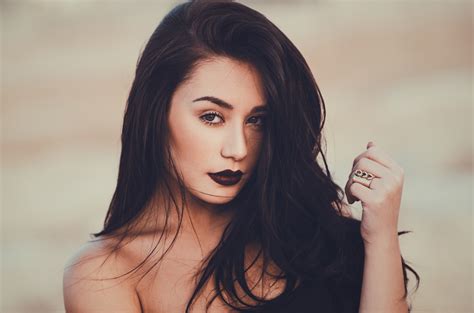 Wallpaper Face Women Long Hair Singer Black Hair Fashion