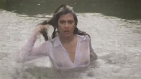 Best Ever Bollywood Exposure Best Of Kimi Katkar Senorita25