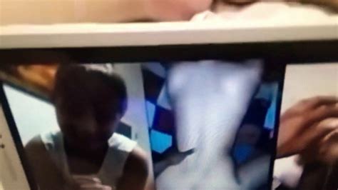 Le Perdant Respect La Grosse Bite Noire Et Cum Tribute La Vidéo De La