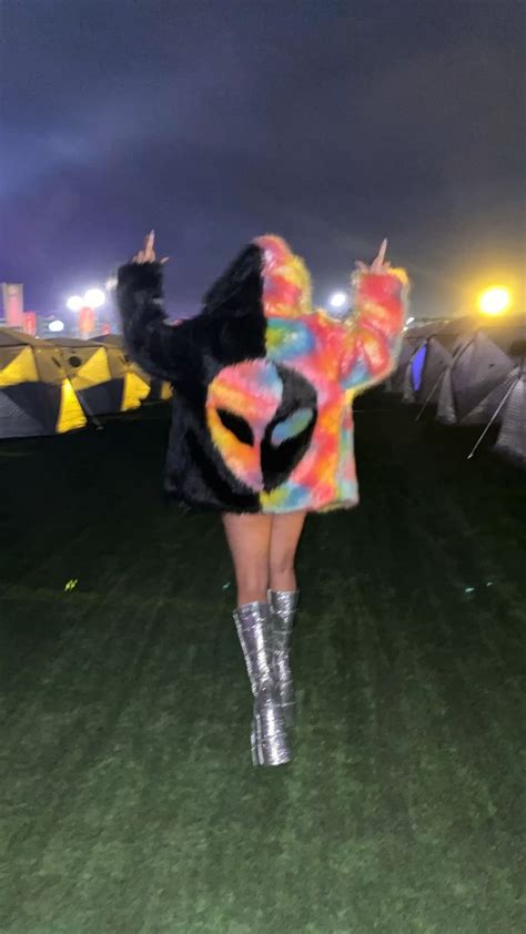 Rave Girl Attire 🤩 Sarah Lotito Music Festival Outfit Rave Outfits