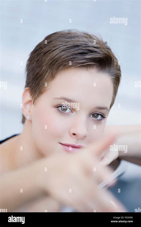 Russian Short Hair Teen Telegraph