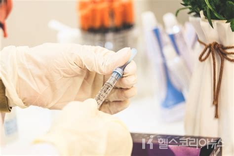 [속보] 국내 첫 코로나19 백신 상용화 최종 임상시험 효능평가 착수 헬스코리아뉴스