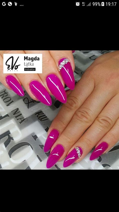 Pin By Danuta Wolny On Ładne Paznokcie Magenta Nails Fancy Nails