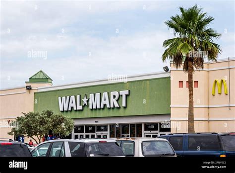 Florida Miami Doral Walmart Front Entrance Exterior Parking Lot Hi Res
