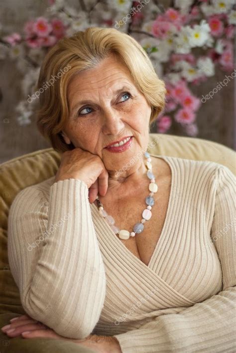 Older Lady Tubes – Telegraph