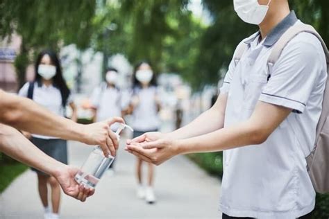 코로나19가 바꾼 청소년 일상…가족관계 좋아지고 학교생활 나빠졌다