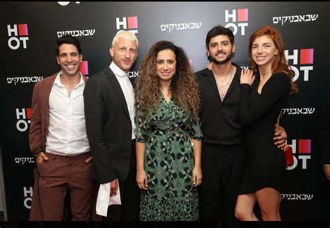 הראל ויזל והמנכלית של Hot טל גרנות בהשקה של שבאבניקים 2 אייס