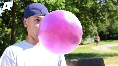 World Record For Largest Bubble Gum Bubble