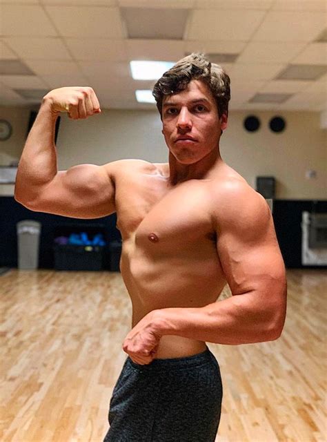 arnold schwarzenegger s wild sex life x rated pics five a day romps