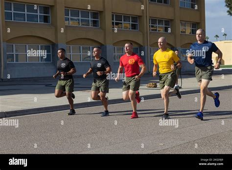 U S Marine Corps Drill Masters With Recruit Training Regiment Lead A