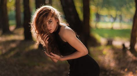 4554079 Women Brown Eyes Model Auburn Hair Black Dress Hands In
