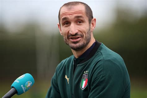 Just Like At Juventus Giorgio Chiellini Has Seen Italys Bad Times