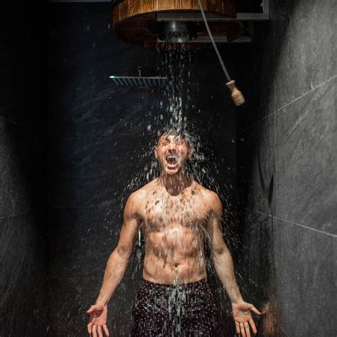 The Surprising Benefits Of Taking Cold Showers [does It Actually Work