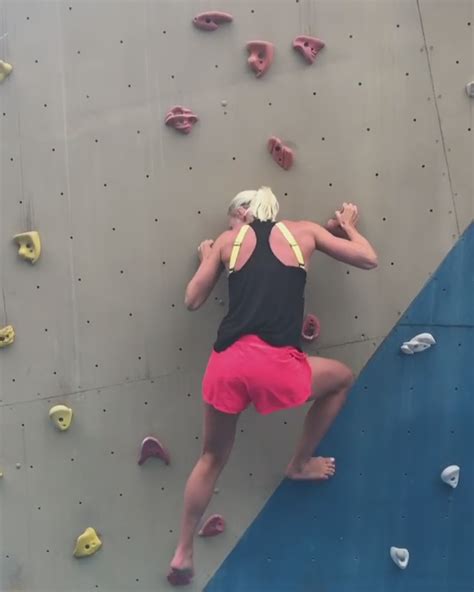 Sarah Sjöströms Feet
